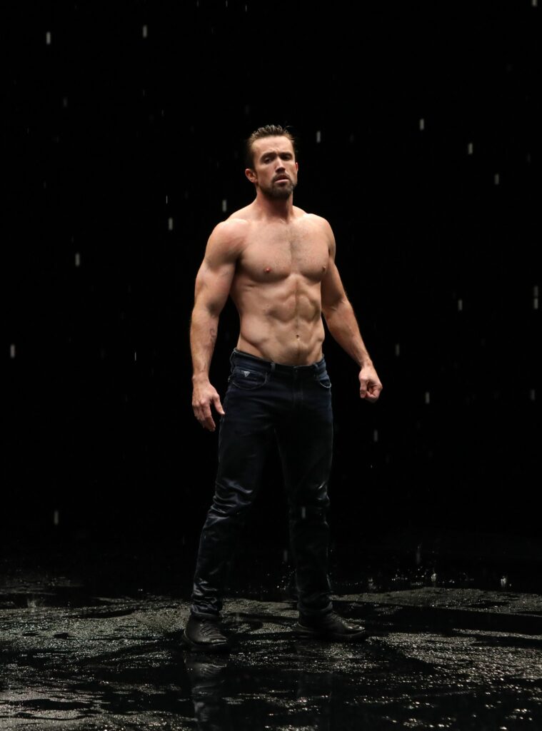 Rob McElhenney Physique - Greatest Physiques